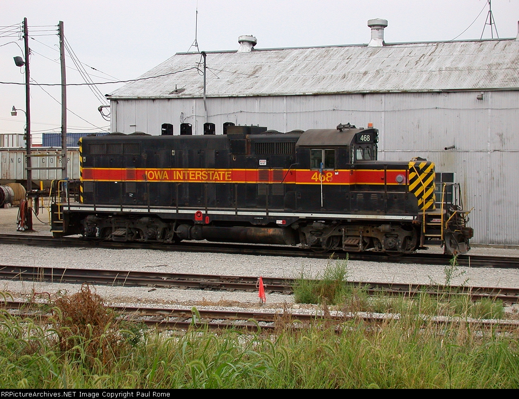 IAIS 468, EMD GP8, at the diesel shop